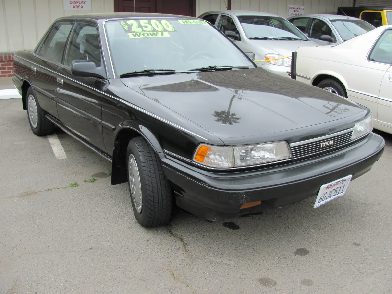 Mr. Cleans Auto Sales: 1990 Toyota Camry... SOLD