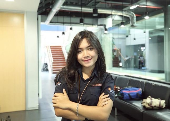 10 Reporter Cantik TV Indonesia yang Bikin Betah Nonton Berita ...