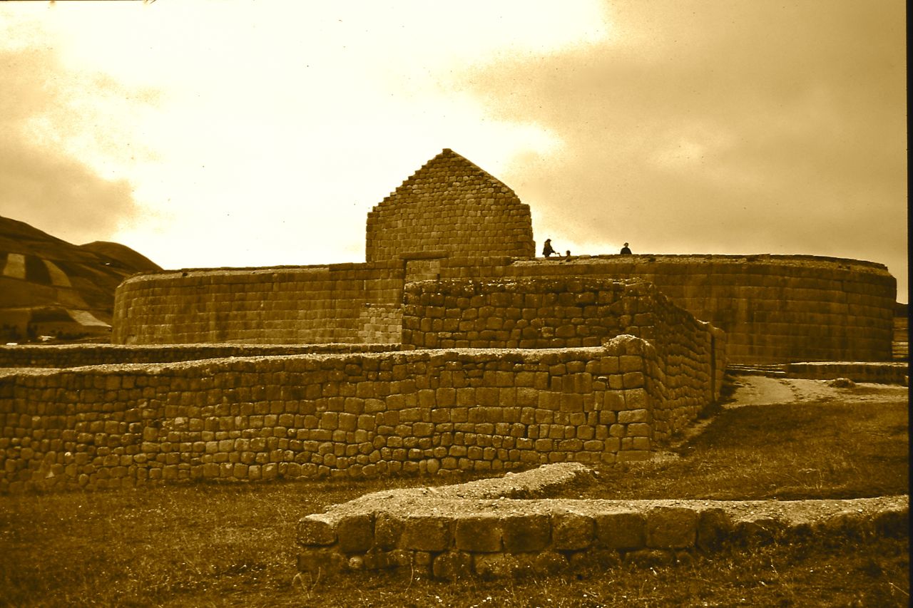Los mundos de Hachero, Viajes por la historia, geografía y política del ...