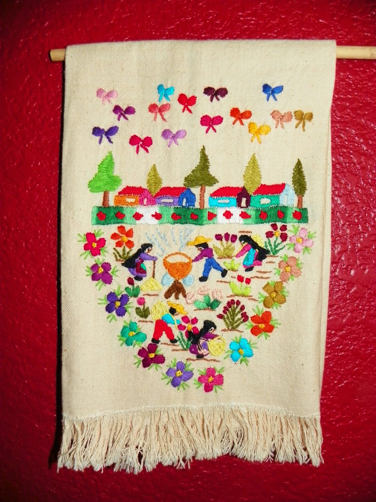 lil red needle box: Amazing handwork in the form of a gift.