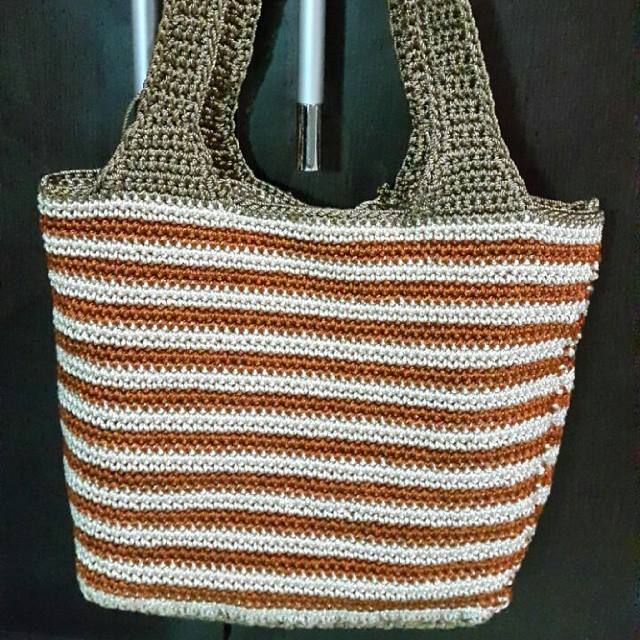 30+ Tas Rajut Tulip, Ide Terpopuler!