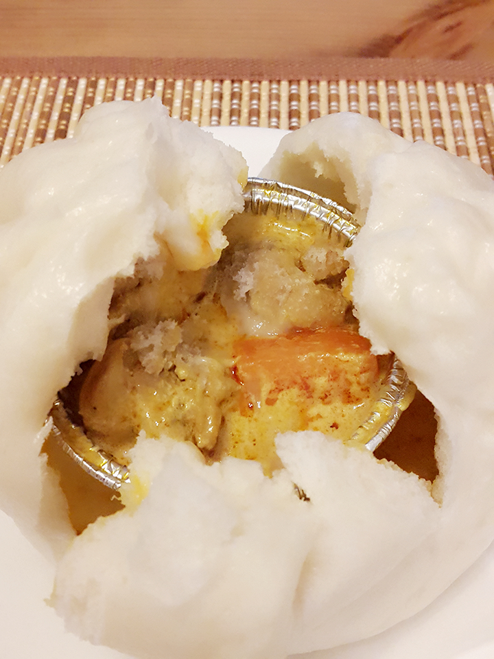 Hani's Kitchen: Homemade Klang Chicken Curry Pau