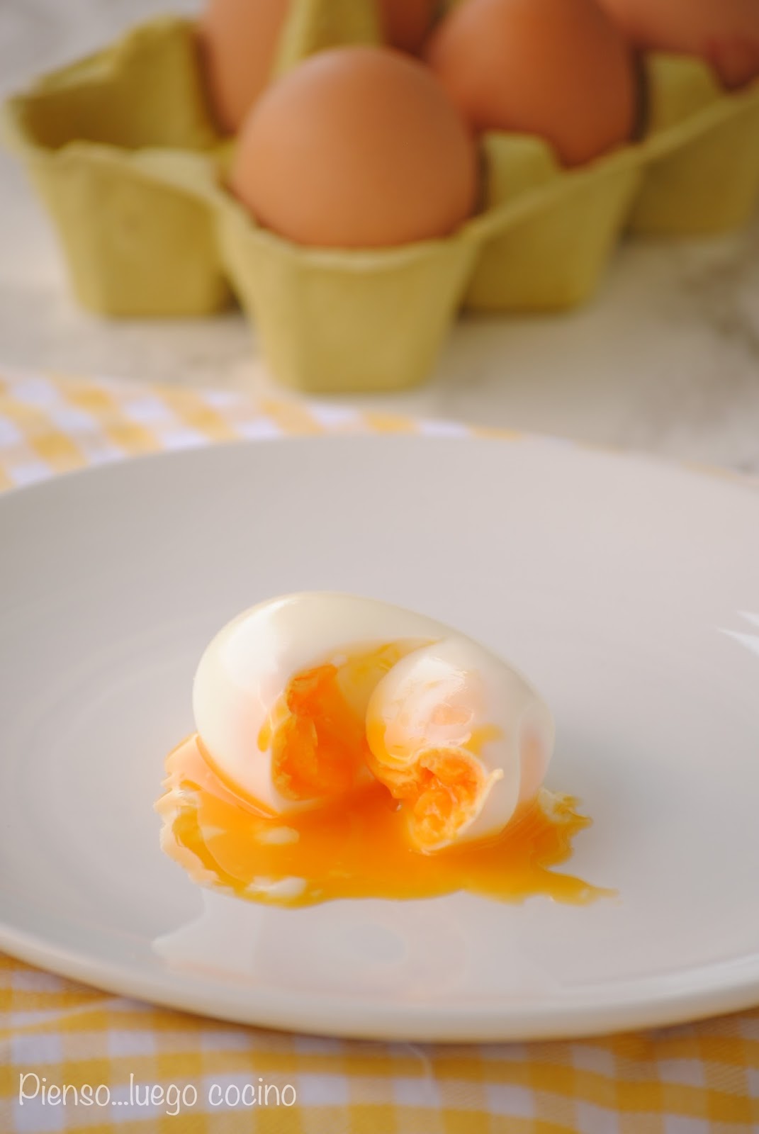 Pienso...luego cocino: Cómo preparar un huevo mollet