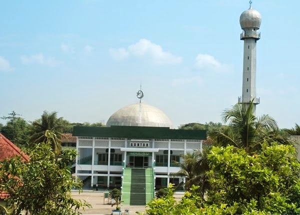 blog foto 3: Masjid Jami Gontor Ponorogo