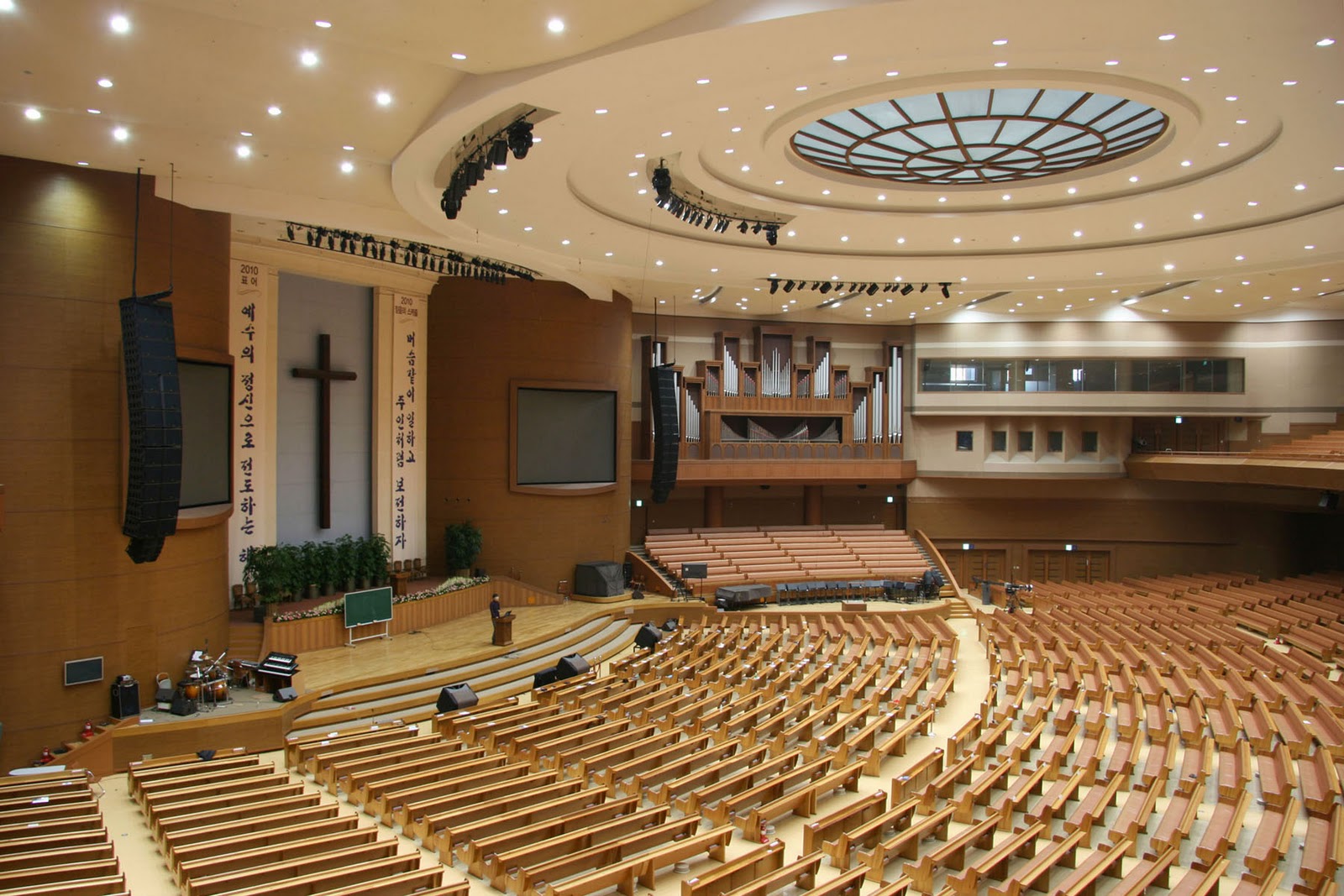 WorksheetBEloNe: Beberapa Gereja di Korea Selatan