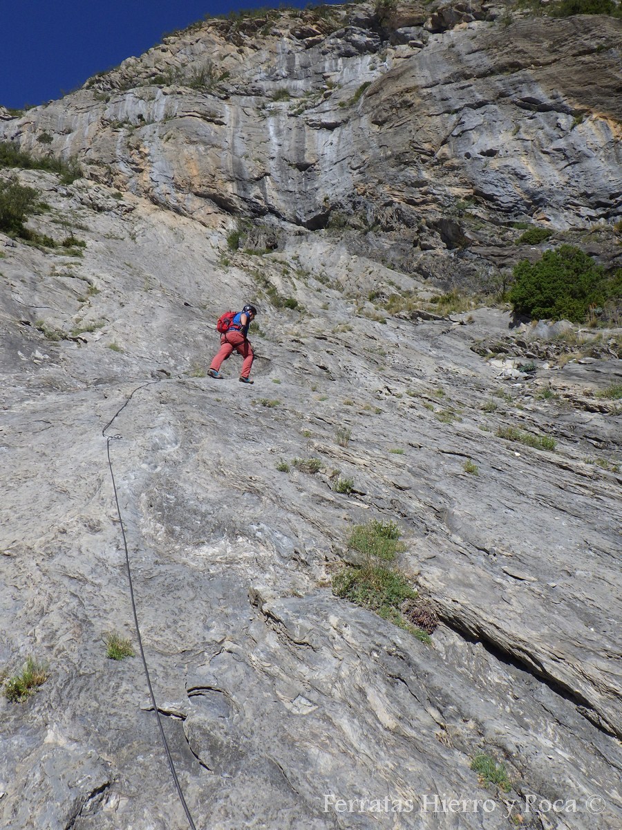 Vía Ferrata de Sacs - K3 - | Ferratas Hierro y Roca