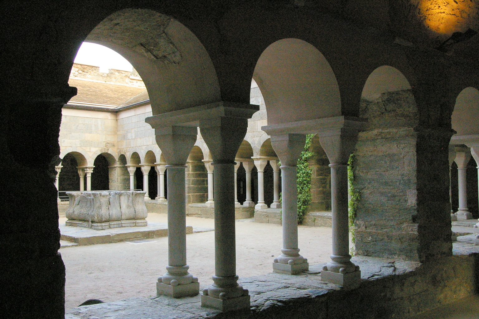 Fotos de viajes: Monasterio de San Pedro de Roda, Gerona