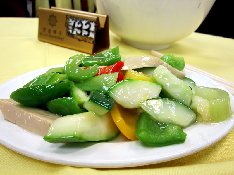 Po Lin Monastery's Vegetarian Kitchen (Hong Kong) ~ rolling writes