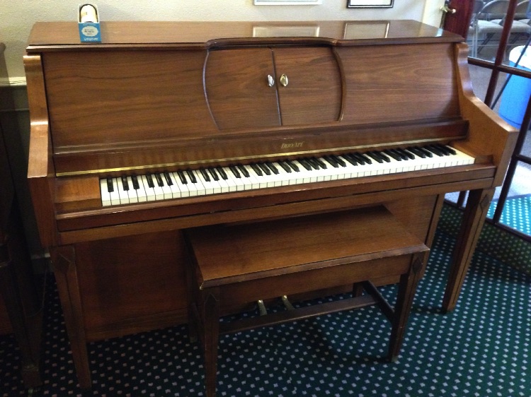 BOB POTVIN BLOGGER: PIANOLA PLAYER PIANO..100 ROLLS= $100