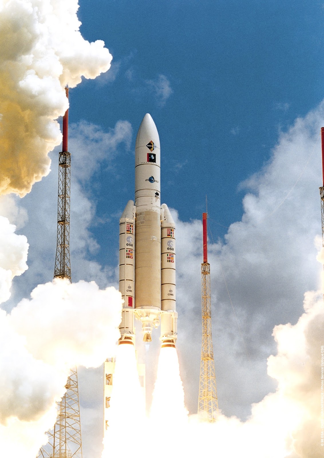 Watch Ariane 5 Launch live ~ VANGUARDtec