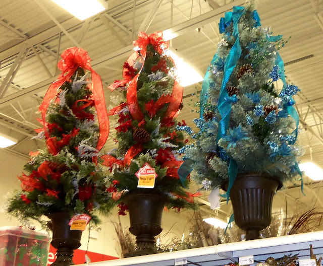 A DEBBIE-DABBLE CHRISTMAS: Christmas in the Stores: Michael's