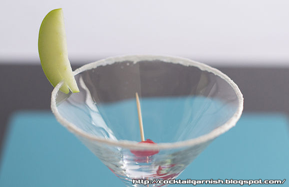 Cocktail Garnish: How To Garnish A Cocktail.