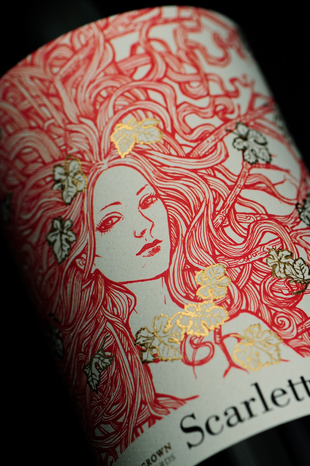 Scarlett – Packaging Of The World