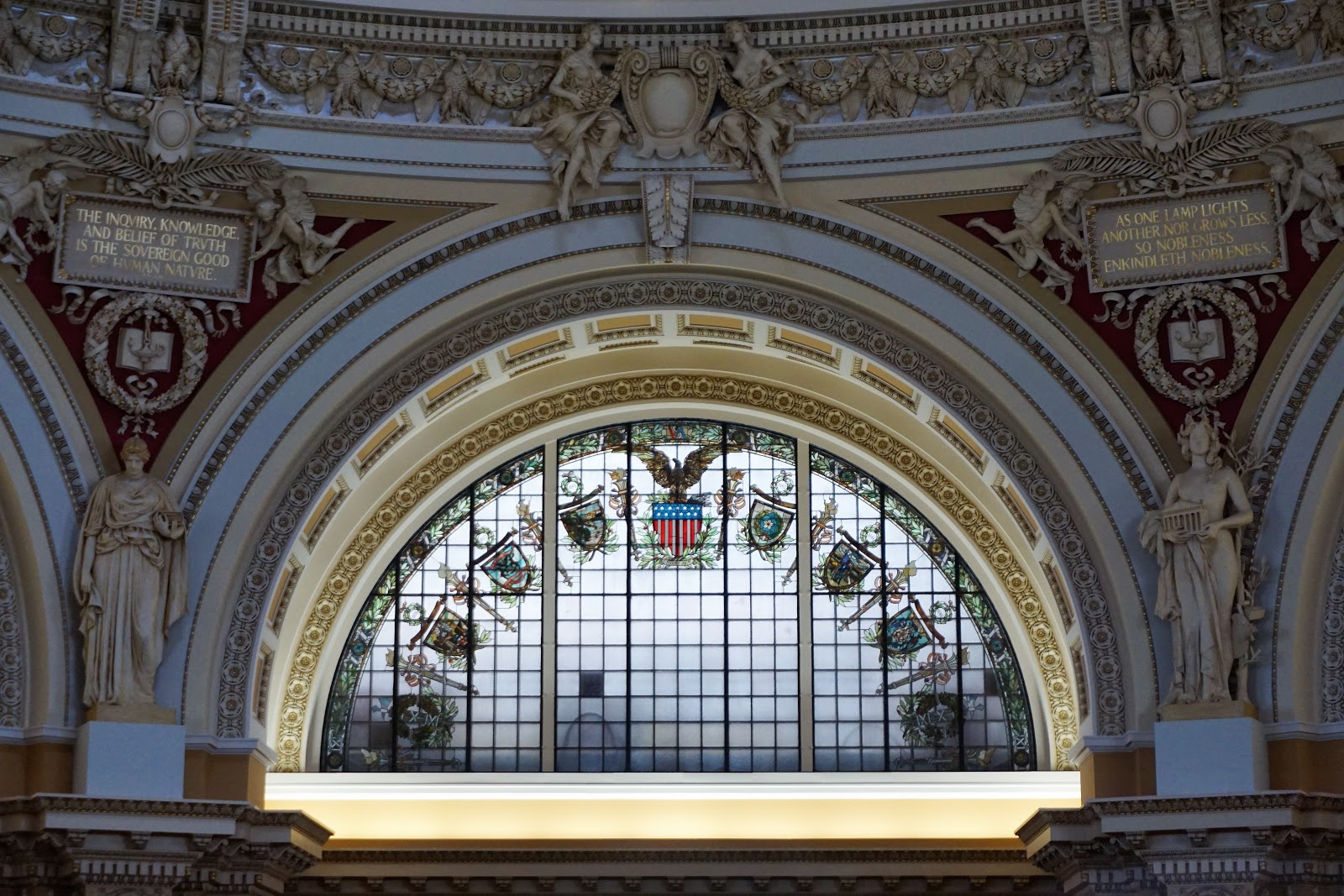 Souvenir Chronicles: WASHINGTON, D.C.: LIBRARY OF CONGRESS