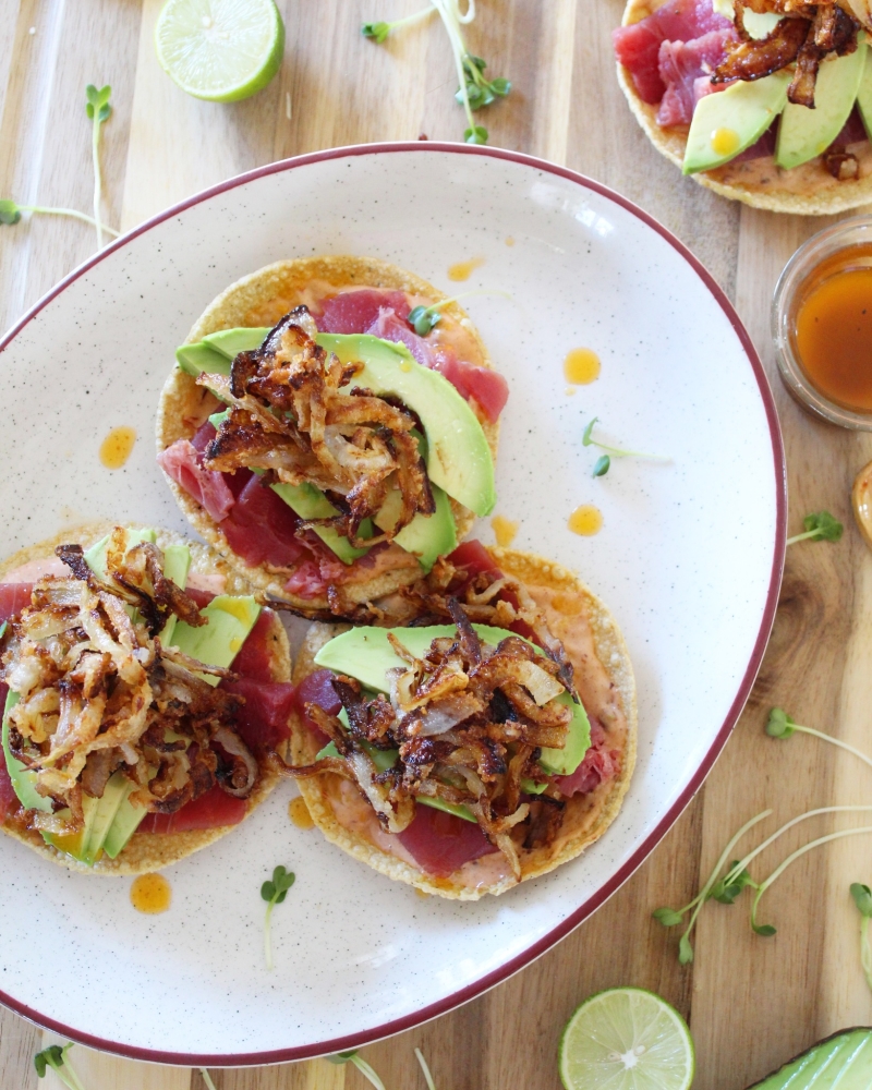 Tostadas de atún fresco - Delirios de Cocina