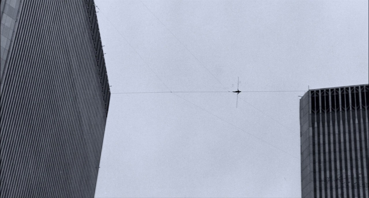 Shocking Photographs of Philippe Petit's Twin Towers Tightrope Walk in ...