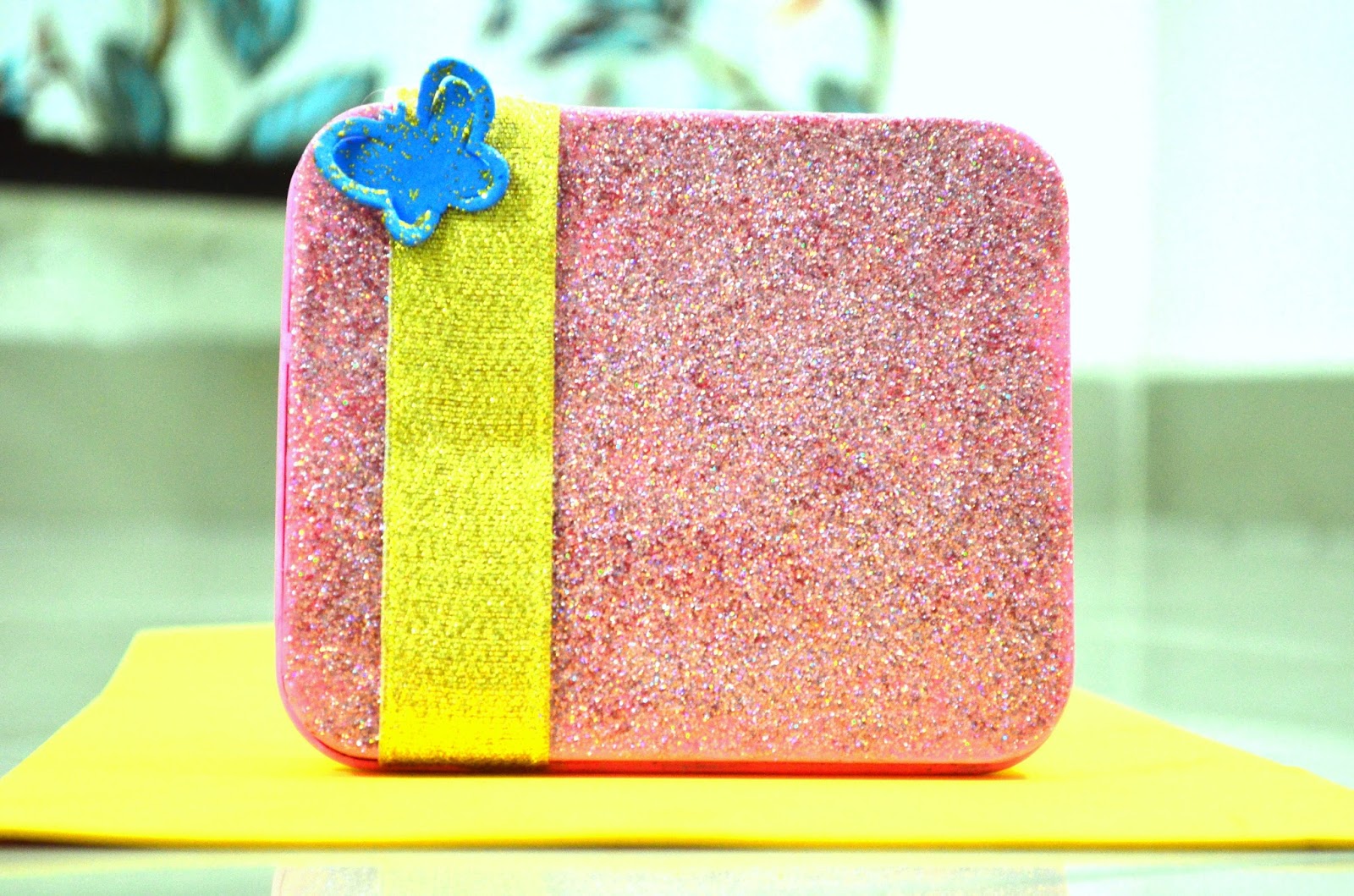 ANKINISH Creations: DIY: Best out of waste: Gift box