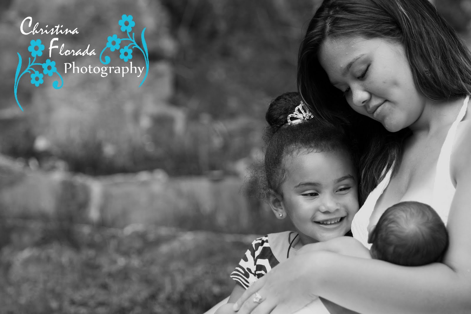 Christina Florada Photography: Welcome Azaria and her sister Tatiana!