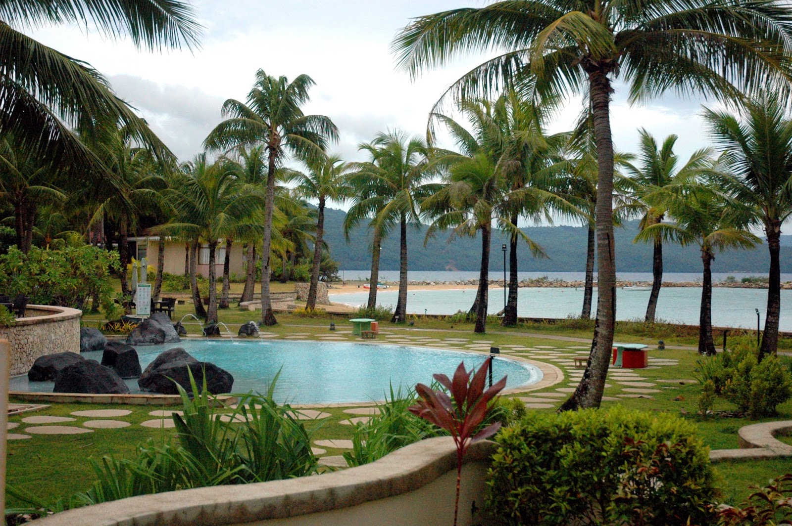 DUDE FOR FOOD: Misibis Bay: Enjoying The Sights, Views and Flavors at ...