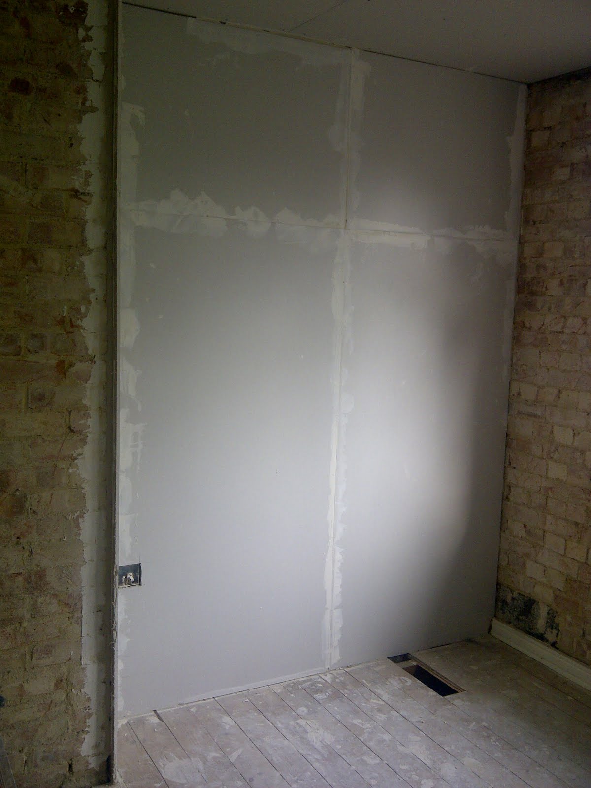 Andy's Ark: Tap and dub, and plaster skim