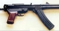 عمروعروق: Type 85 silenced submachine gun.