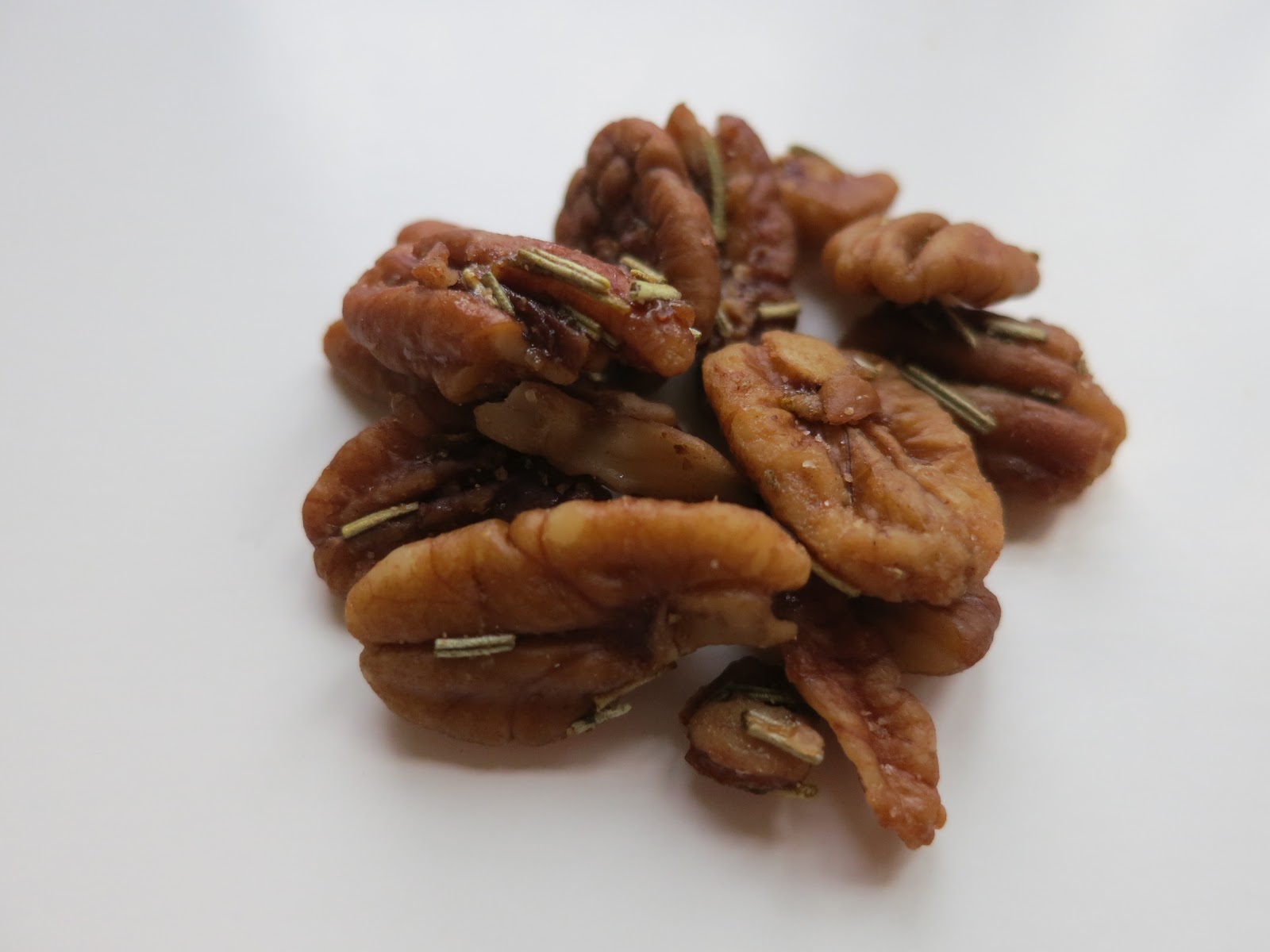 The Veracious Vegan: Hail Merry - Raw Vegan Snacks