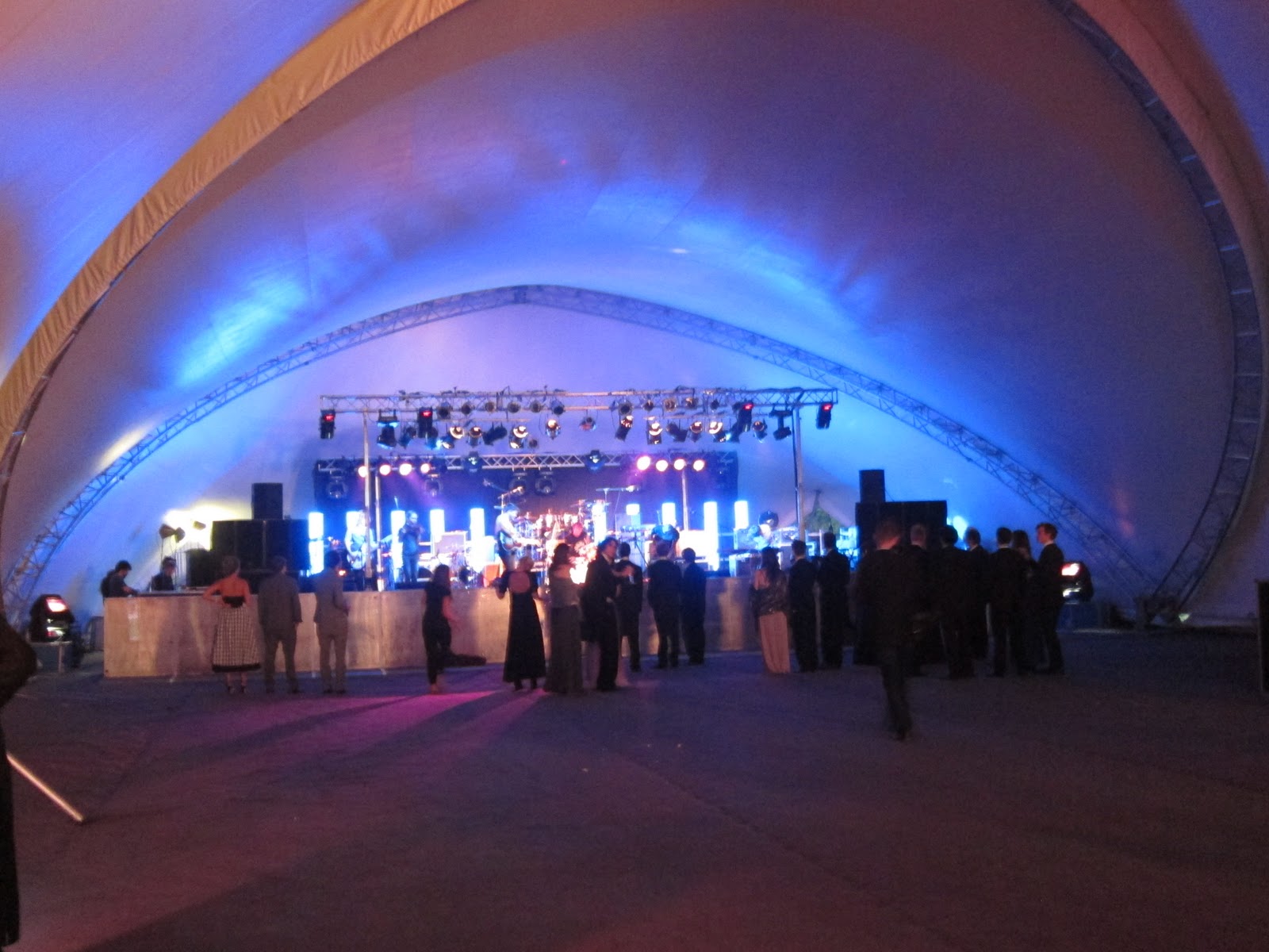 Kent's Travels: Guide to Commemoration Balls at Oxford