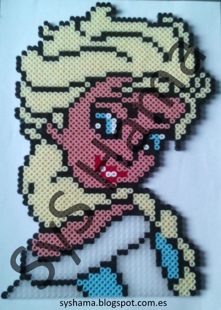 SyS Hama Beads : Elsa de Frozen