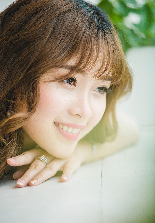 Huong Ly - Asian Girl