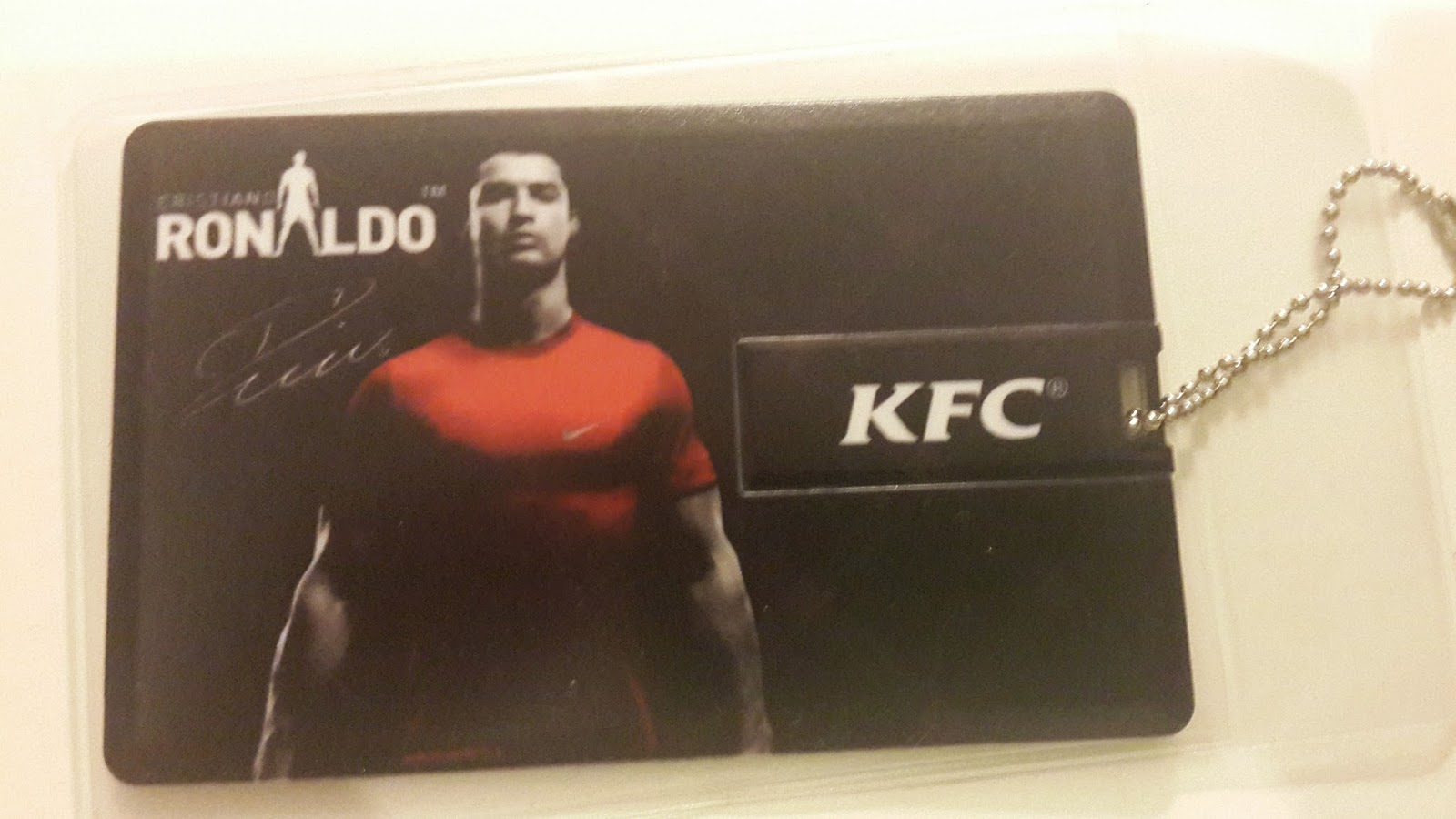 Limited Edition Collector: LIMITED EDITION Christiano Ronaldo - KFC USB ...