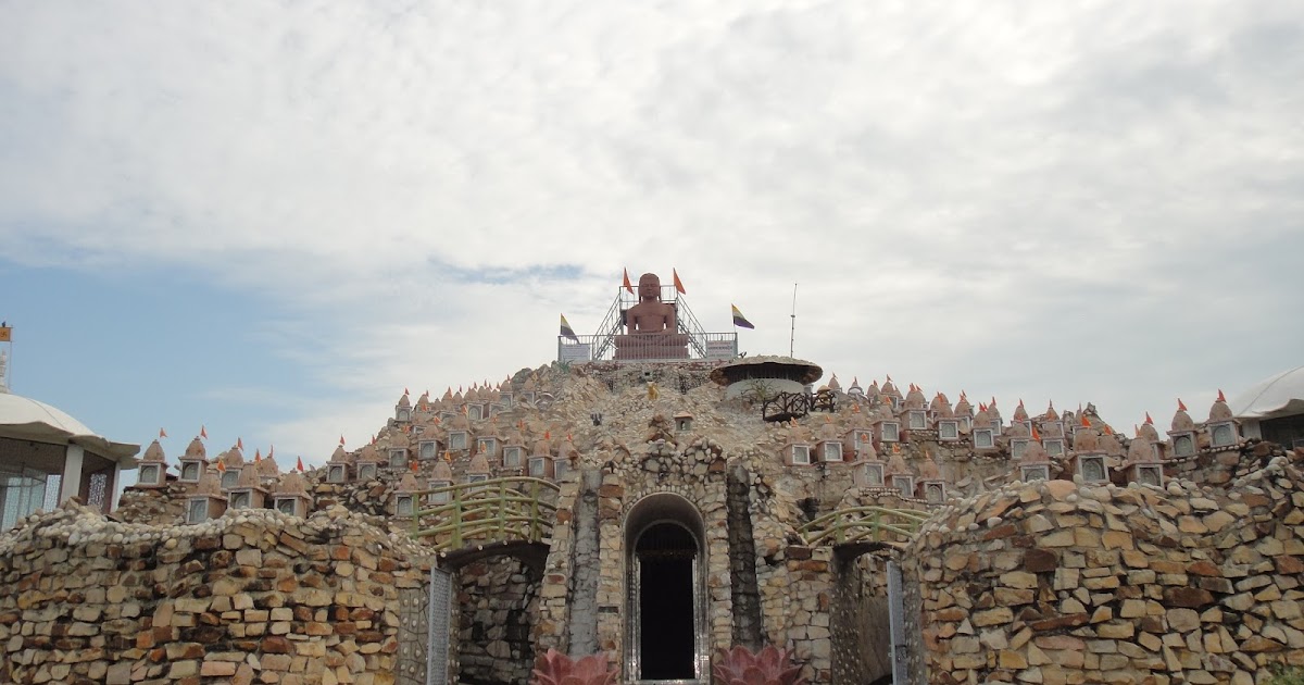 PLEASING PICS: Rishabh Dev Mandir, Jhunsi, Allahabad.