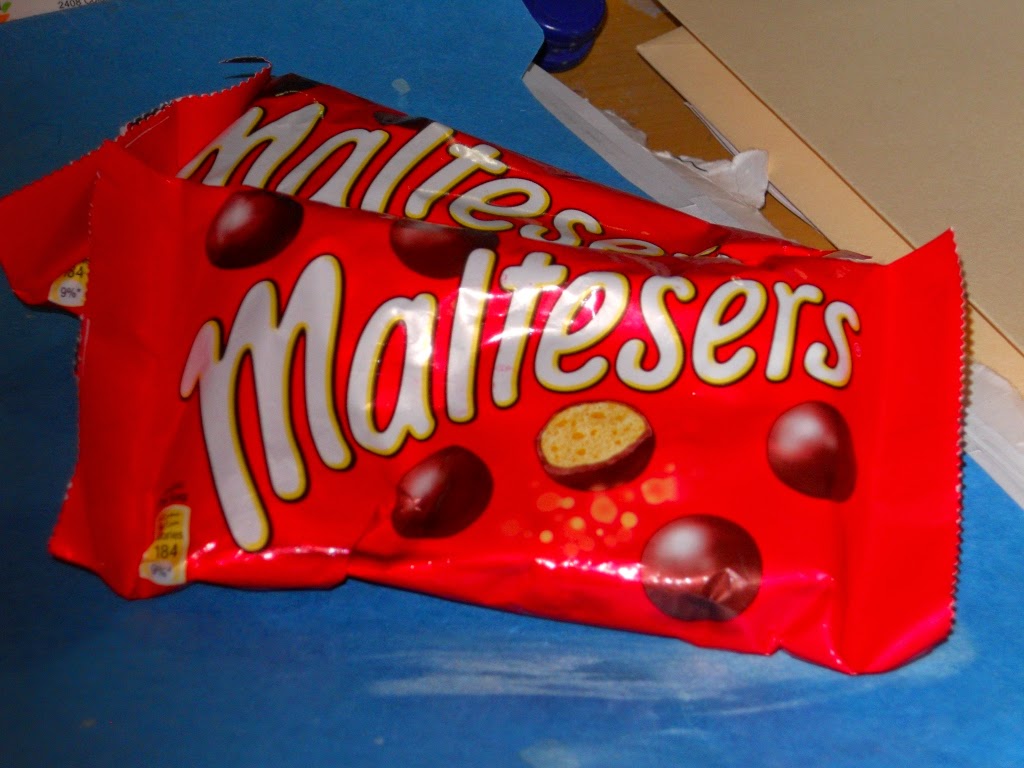 Hi friends enjoy with british candy | Pic Gallery