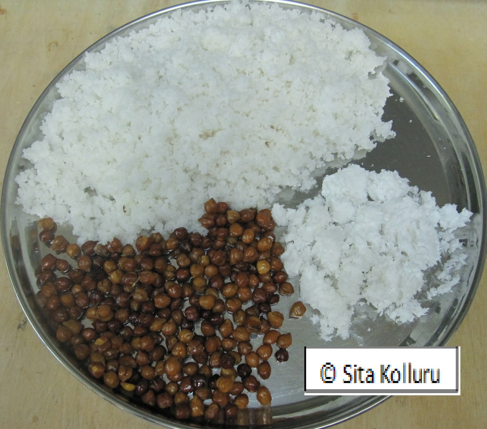 Sita's Ruchulu: Undrallu/Kudumulu/Modakalu (rice ravva cooked with ...
