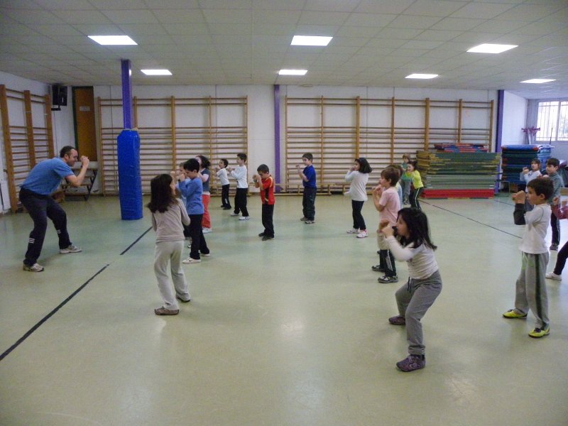 CEIP LAS ANEJAS-TERUEL: La Batuka en la Educación Física CEIP LAS ANEJAS-TERUEL: La Batuka en la Educación Física