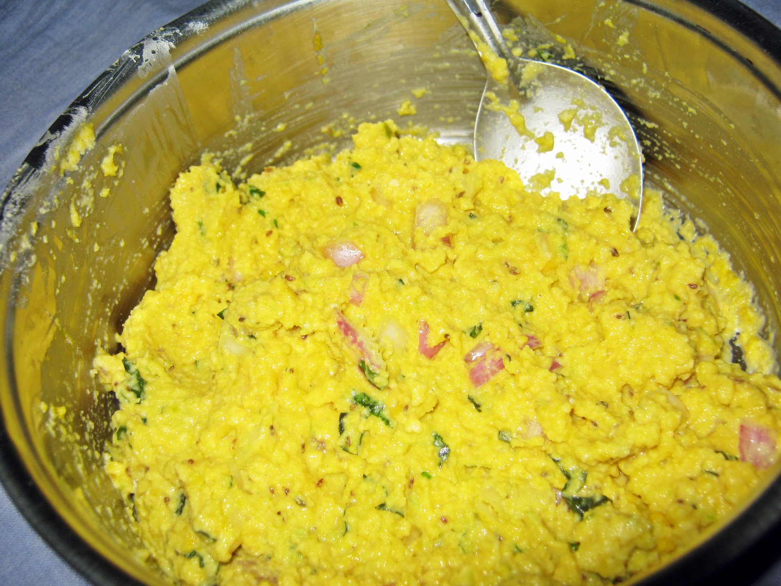 Kunmun's Delicious Kitchen: CRUNCHY CHANA DAL PAKORA
