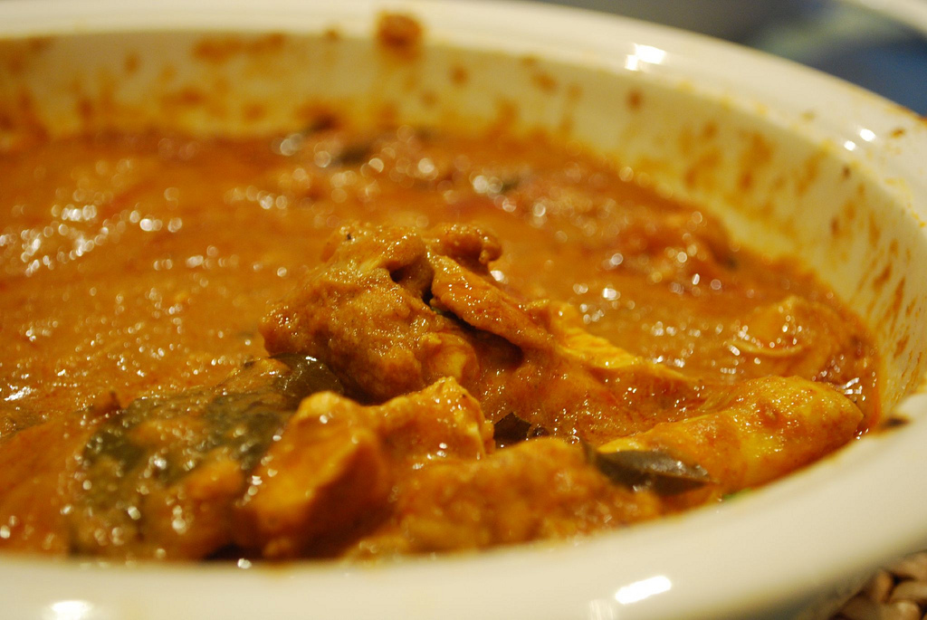 Kookkuns: Ingelegde geelbek / Curried fish