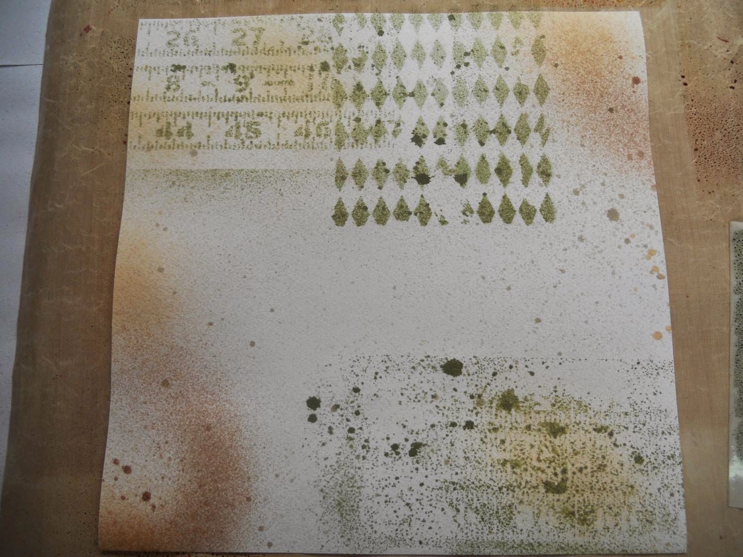 Homespun Scrapbooking: TUTORIAL: SPRAY MISTS - De"MIST"ify