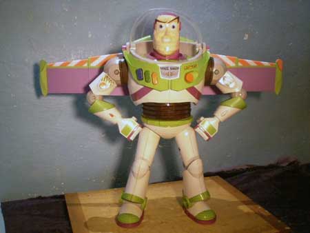 Papercraft - Toy Story Buzz Lightyear - Papercraft4u | Free Papercrafts ...