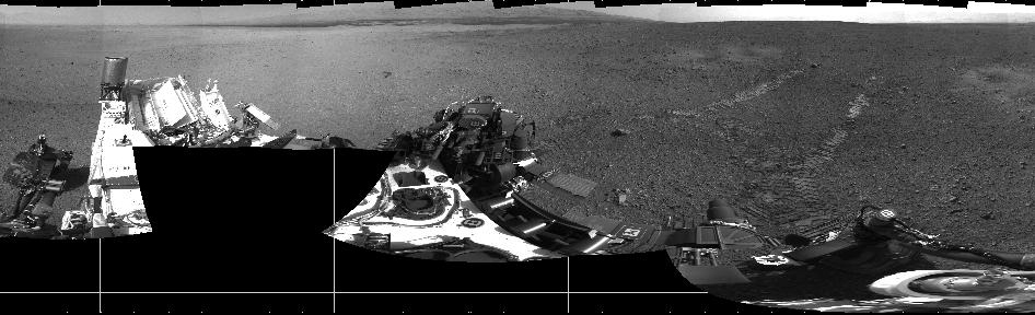 Suburban spaceman: NASA Mars Rover Curiosity: First Track Marks on Mars