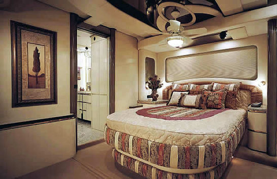 transpress nz: Zimbabwe dictator Robert Mugabe's personal bus