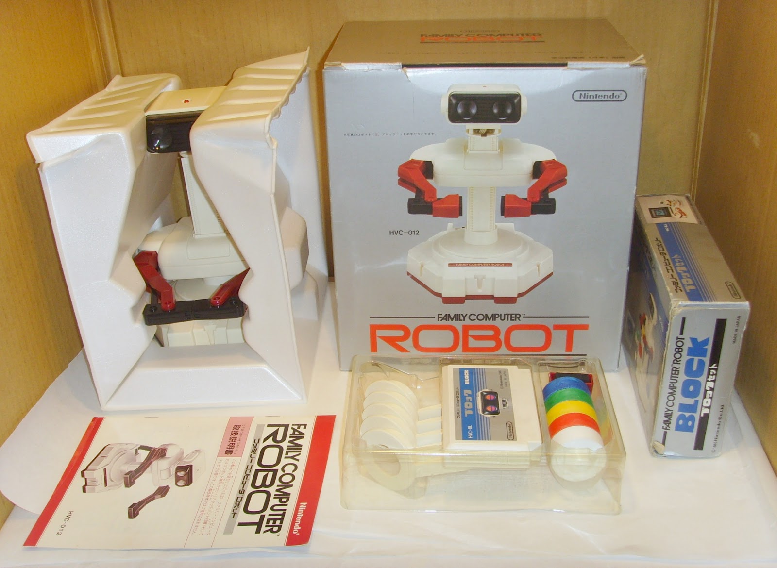 Japanspel Blog: Family Computer Robot