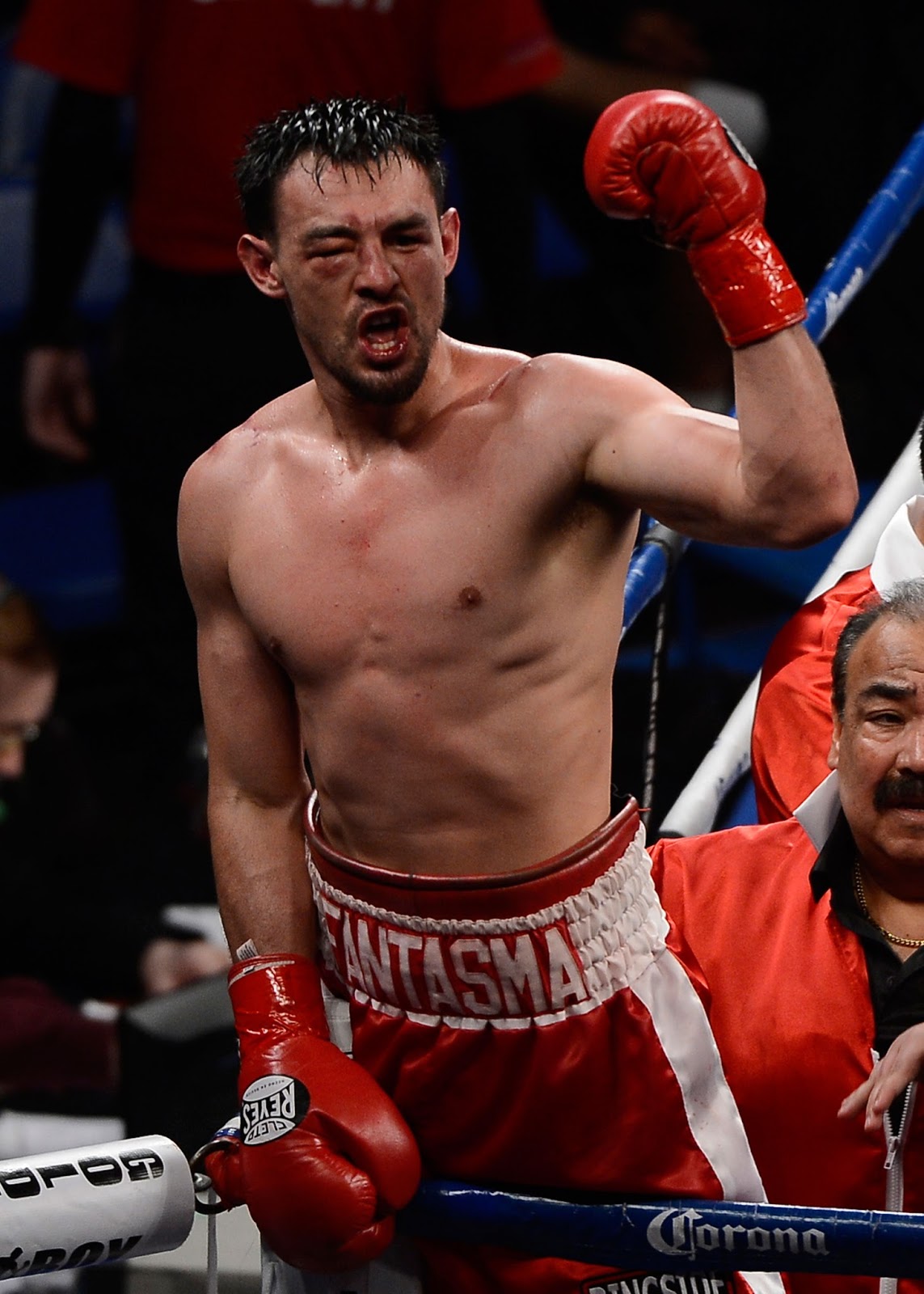 BOXERS DELUXE: ROBERT " THE GHOST" GUERRERO