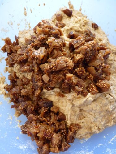 Fig Anise Dutch Oven Bread