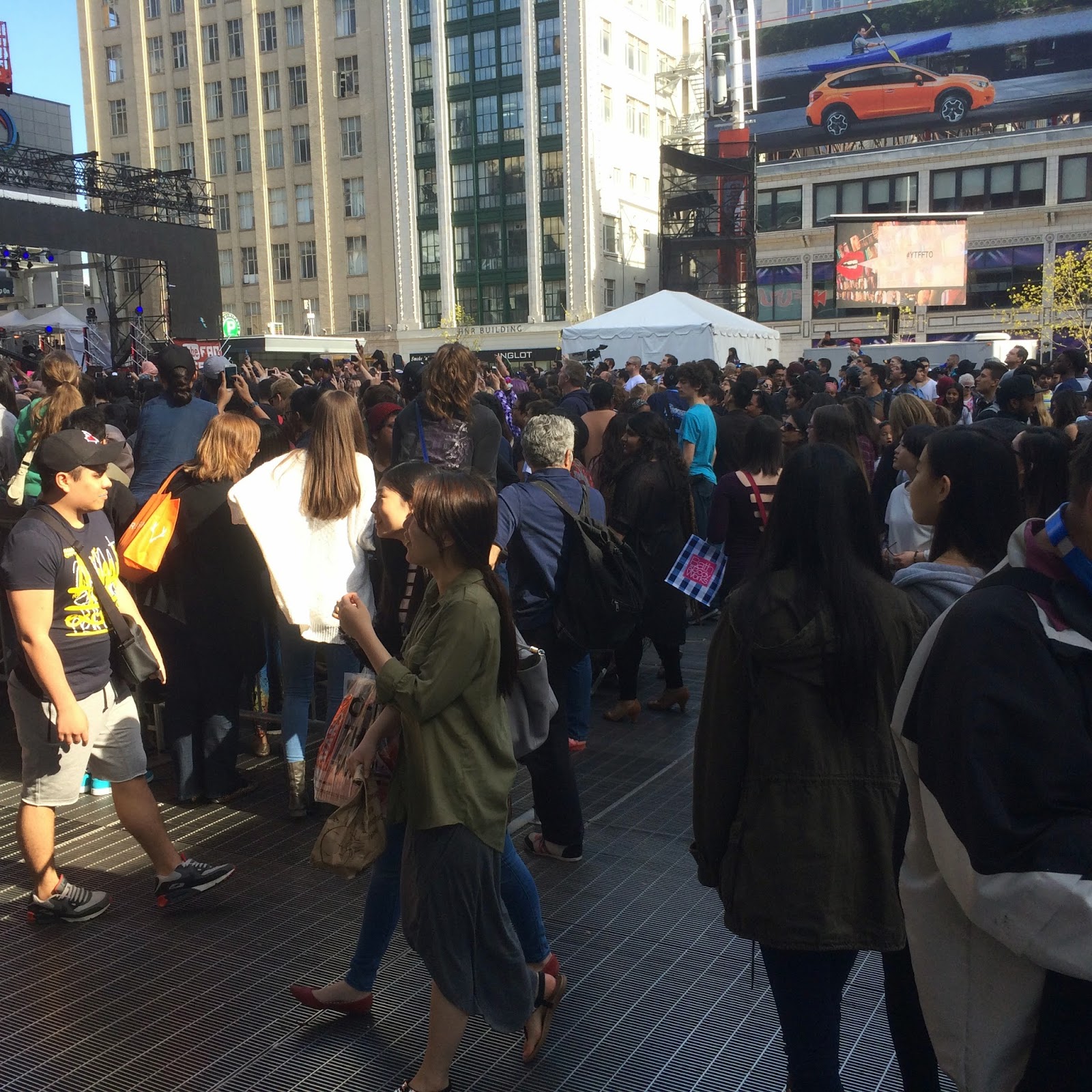 welcome to: Fans love YouTube & YouTube loves its fans