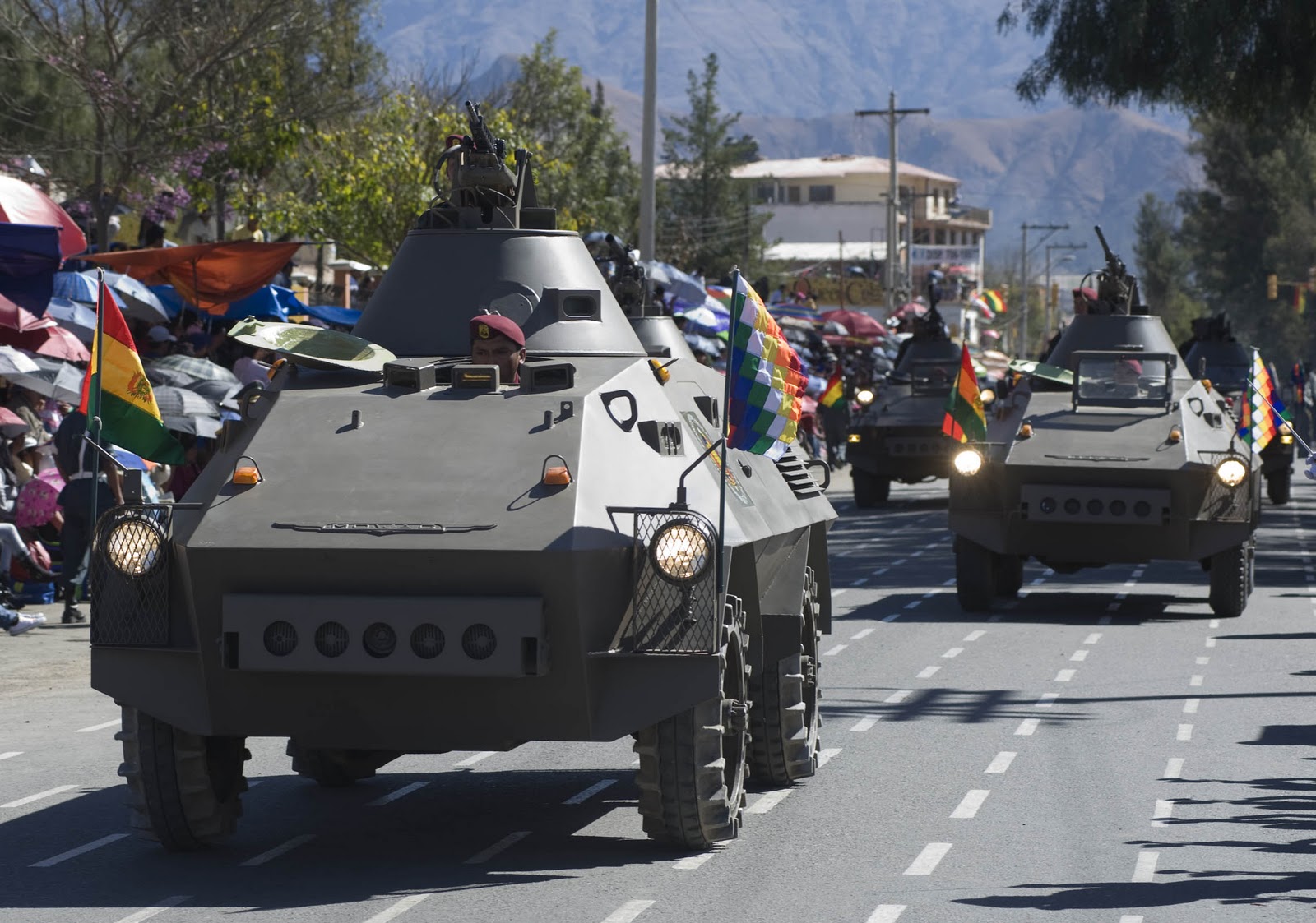 World Military and Police Forces: Bolivia