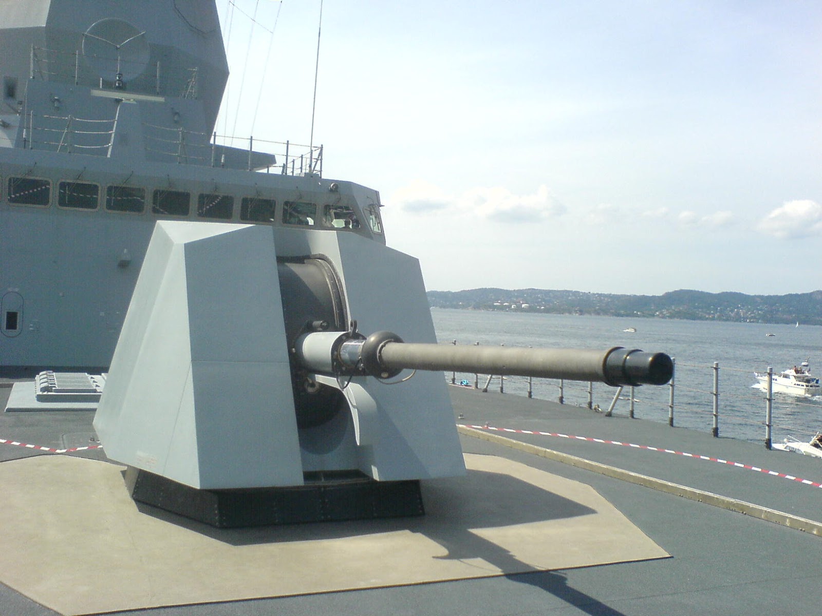 Naval Open Source INTelligence: Oto Melara 76/62 Super Rapid guns ...