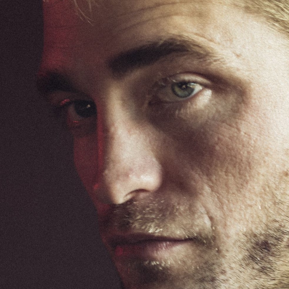 Pattinson Art Work: Robert Pattinson's Photoshoot for New York Times ...