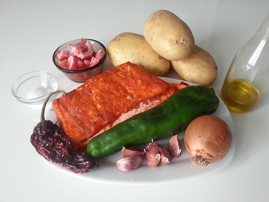 PAPAS CON COSTILLAS ADOBADAS | Cocina