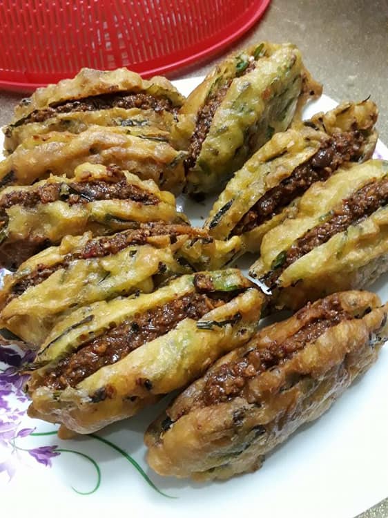 Cucur kucai simple macam ni pun sedap!! - PUSTAKA RESEPI