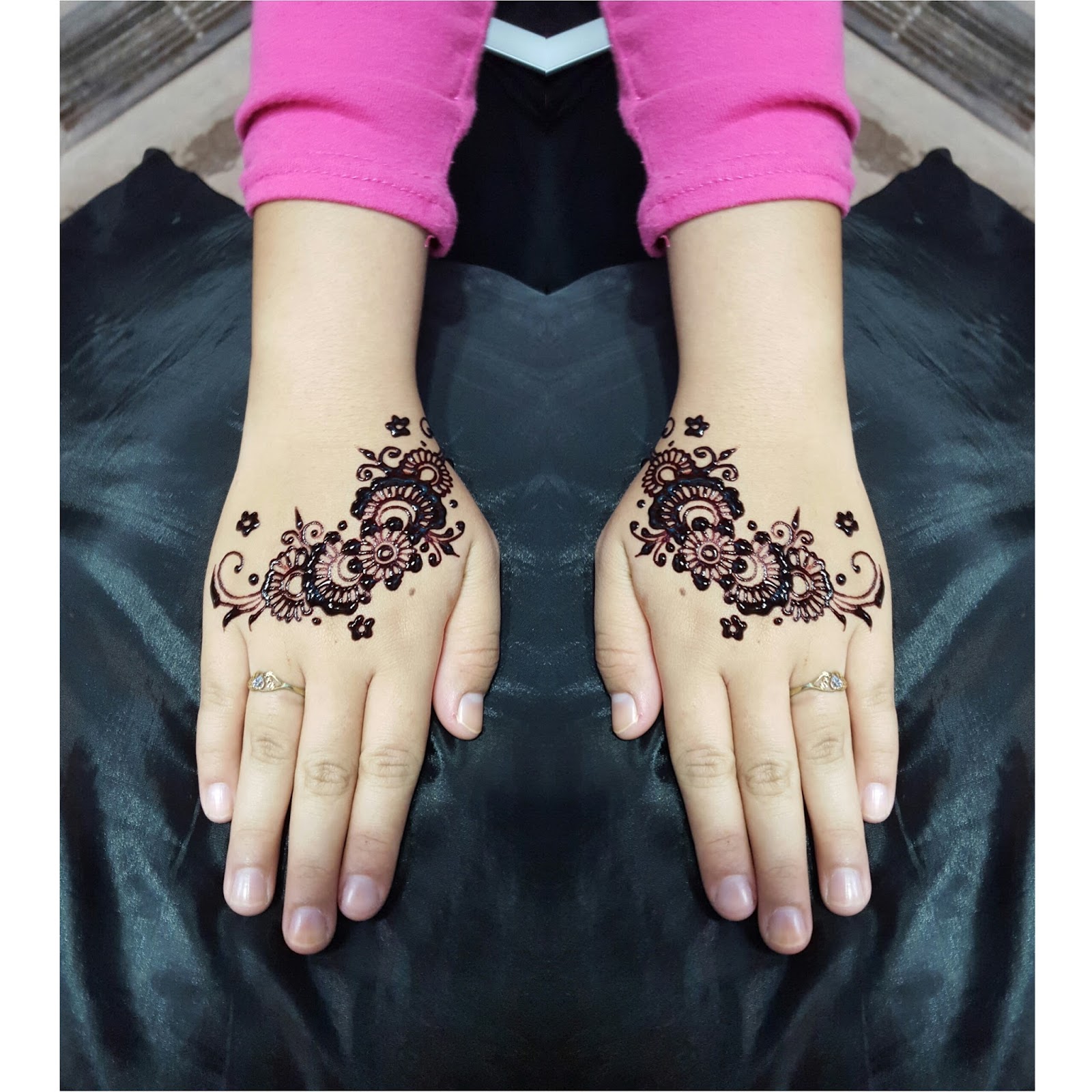 PERKHIDMATAN UKIRAN INAI PENGANTIN: Inai Tangan, simple dan sweet ...